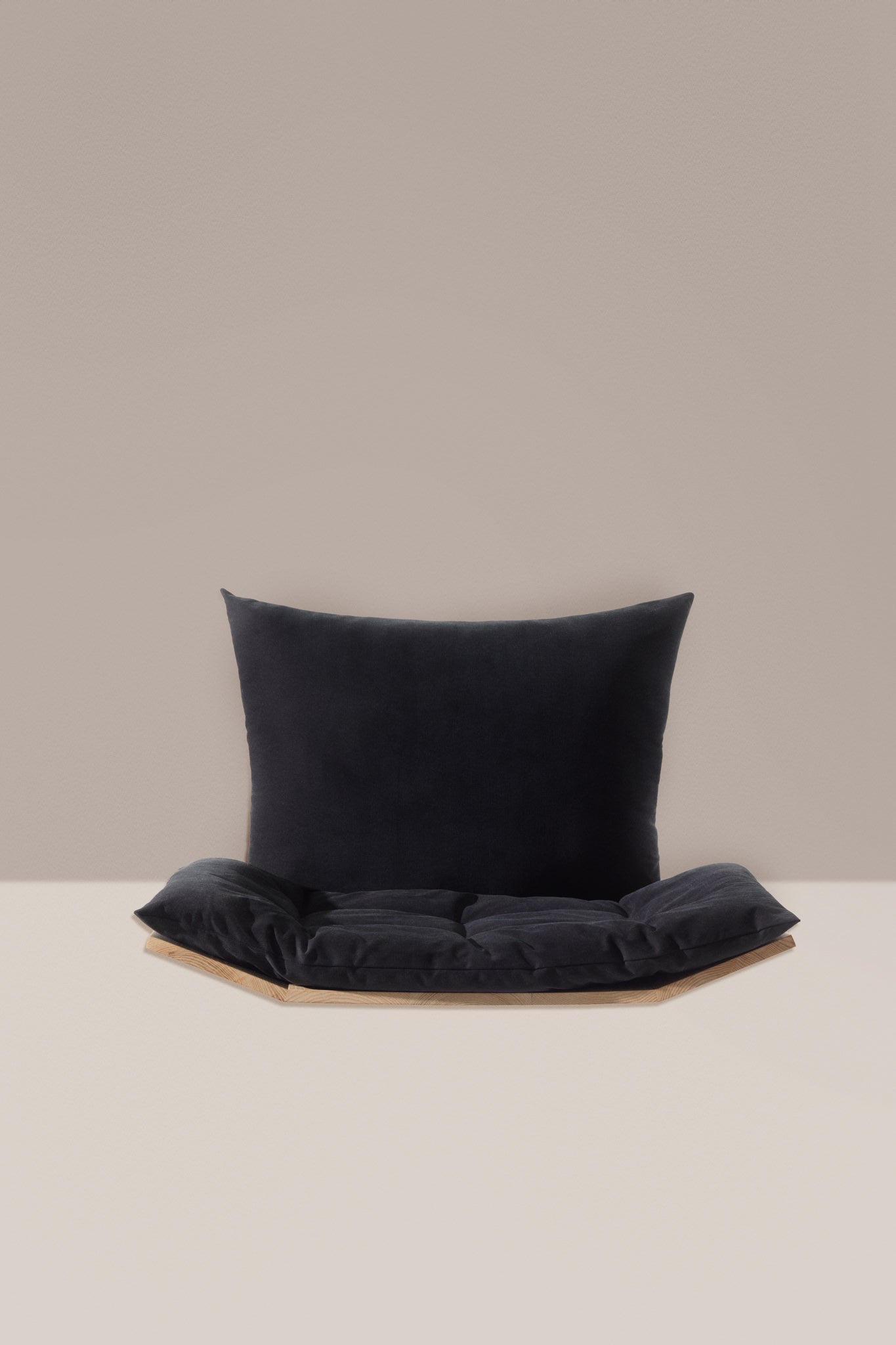 Seating – Khalid Shafar