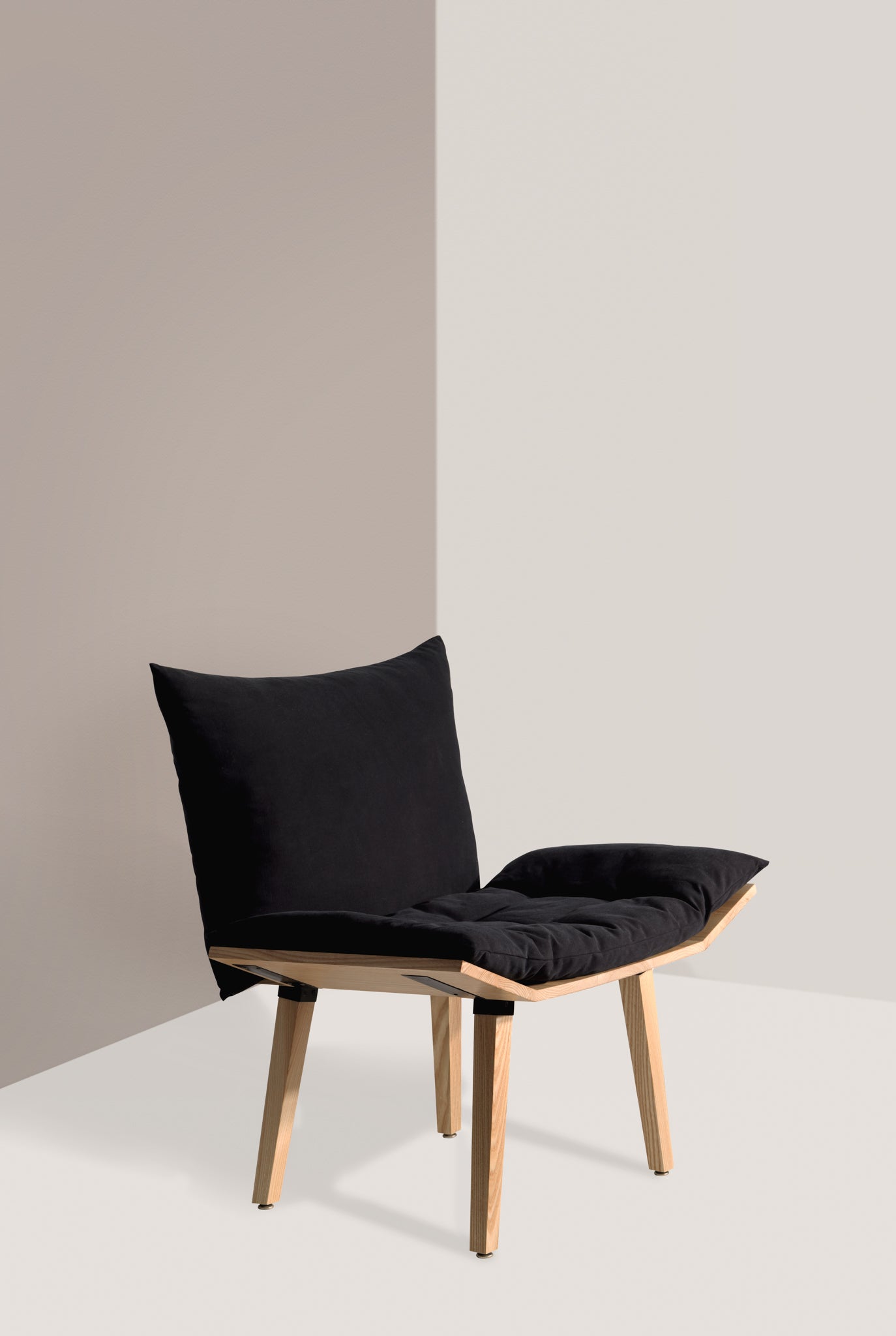 Seating – Khalid Shafar