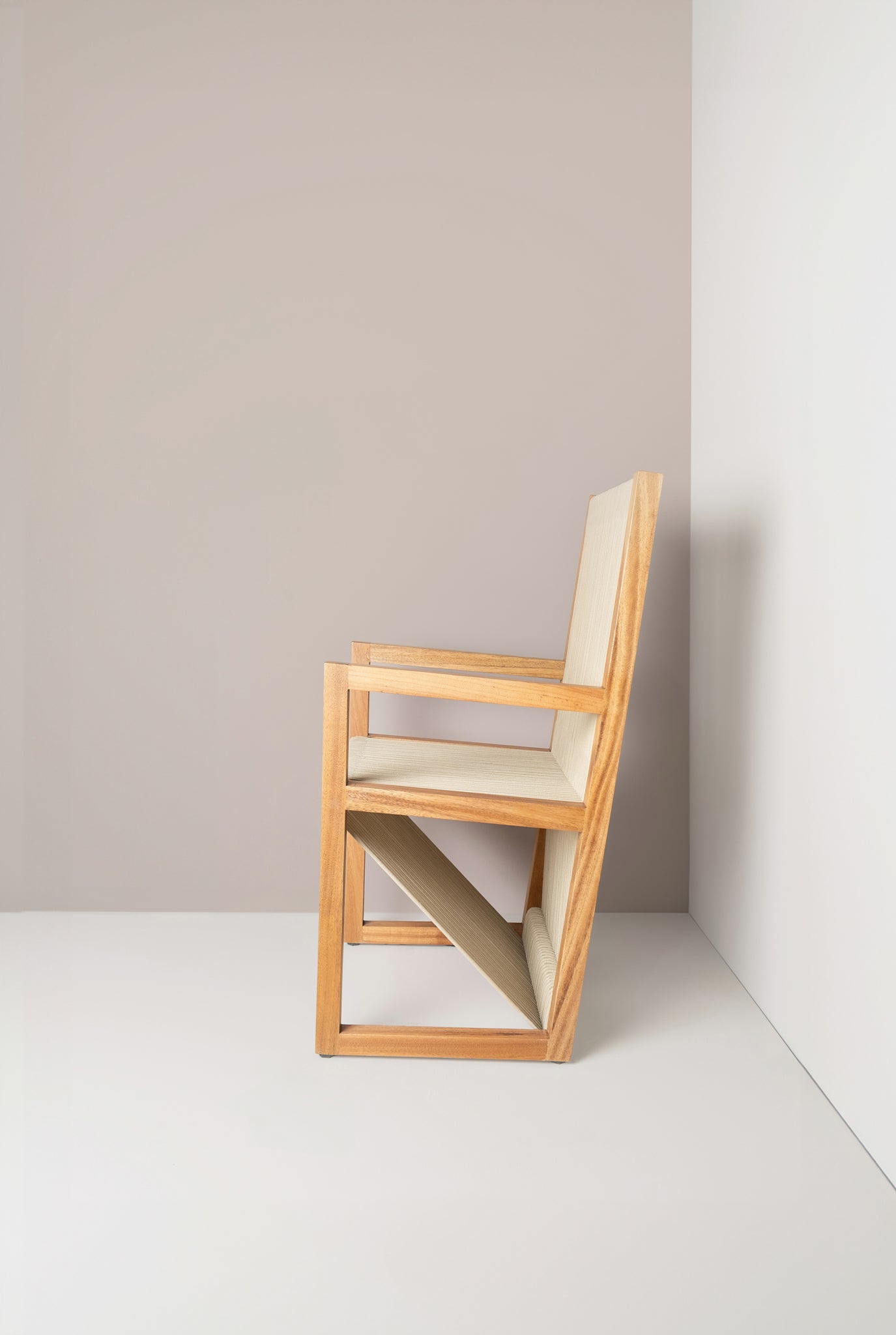 Seating – Khalid Shafar